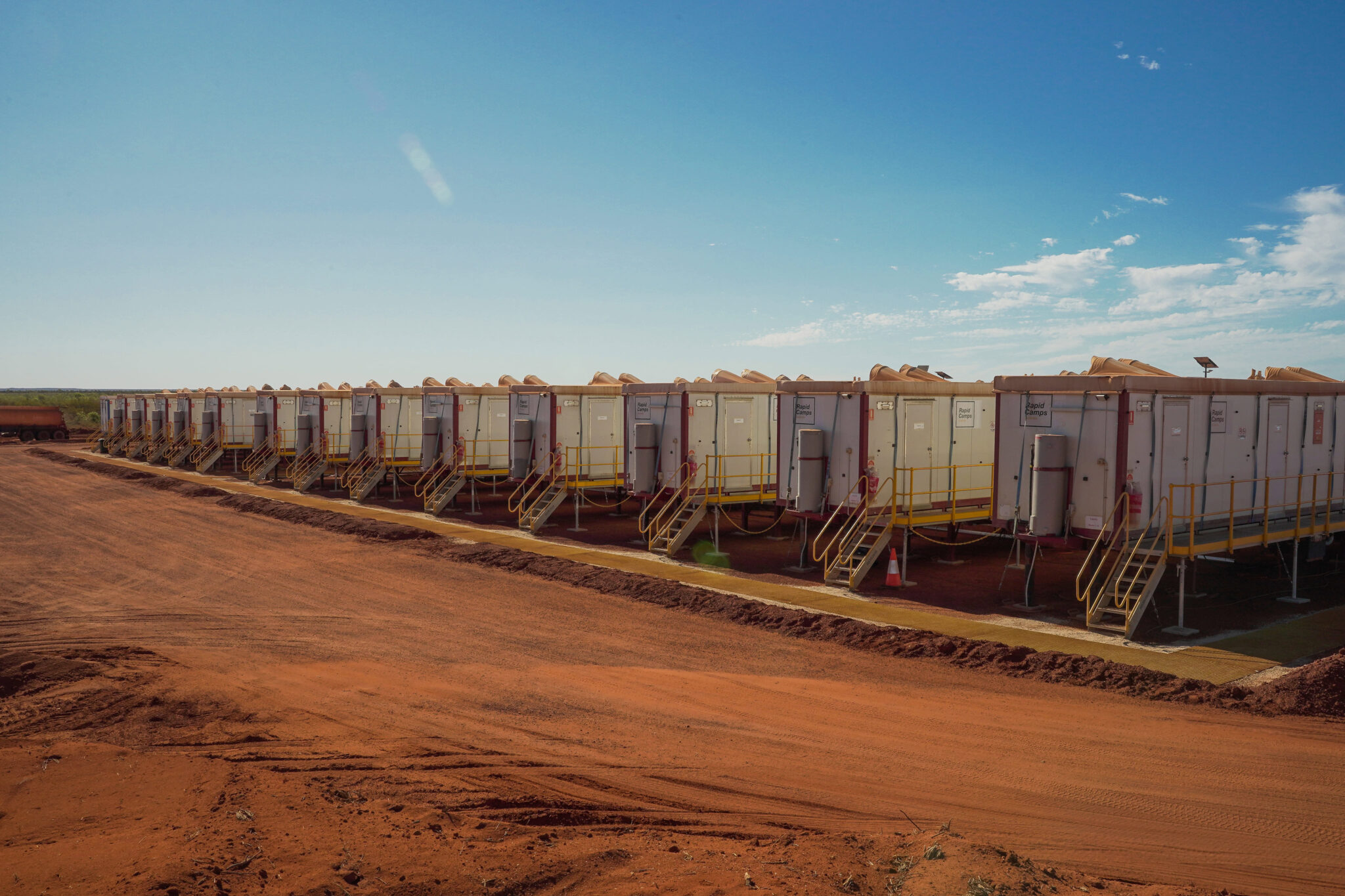 100-Person Trailer-Mounted Camp | Rapid Camps
